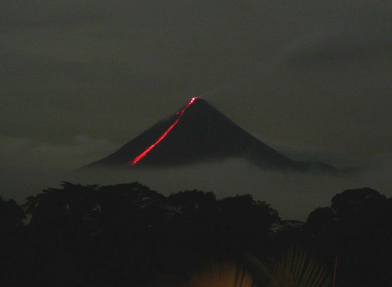 Arenal Volcano Photos - Most Recent Eruption Images