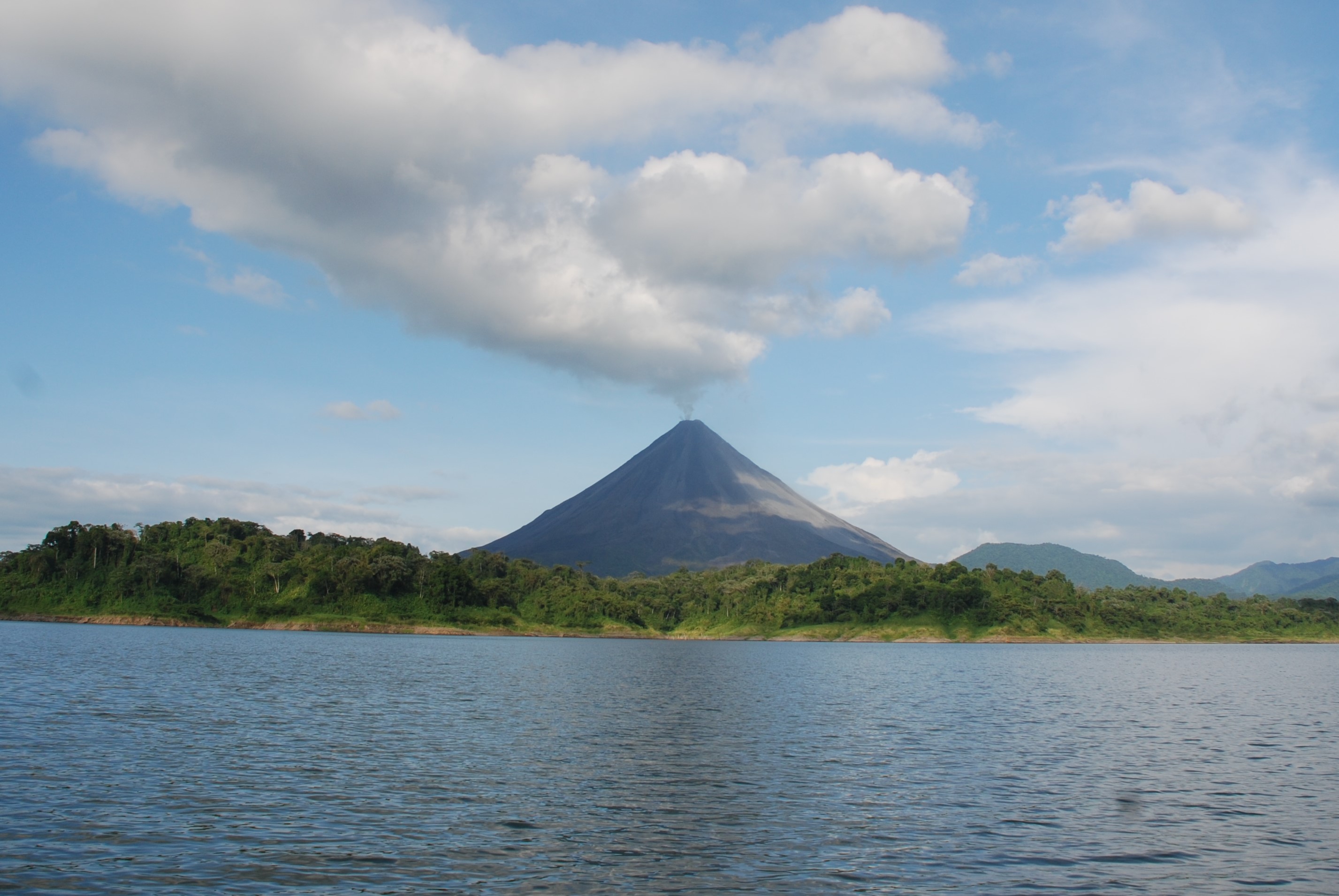 Lake Arenal - Information and Maps Costa Rica