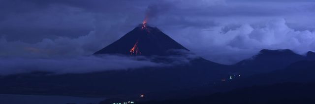 Arenal Volcano Photos - Most Recent Eruption Images